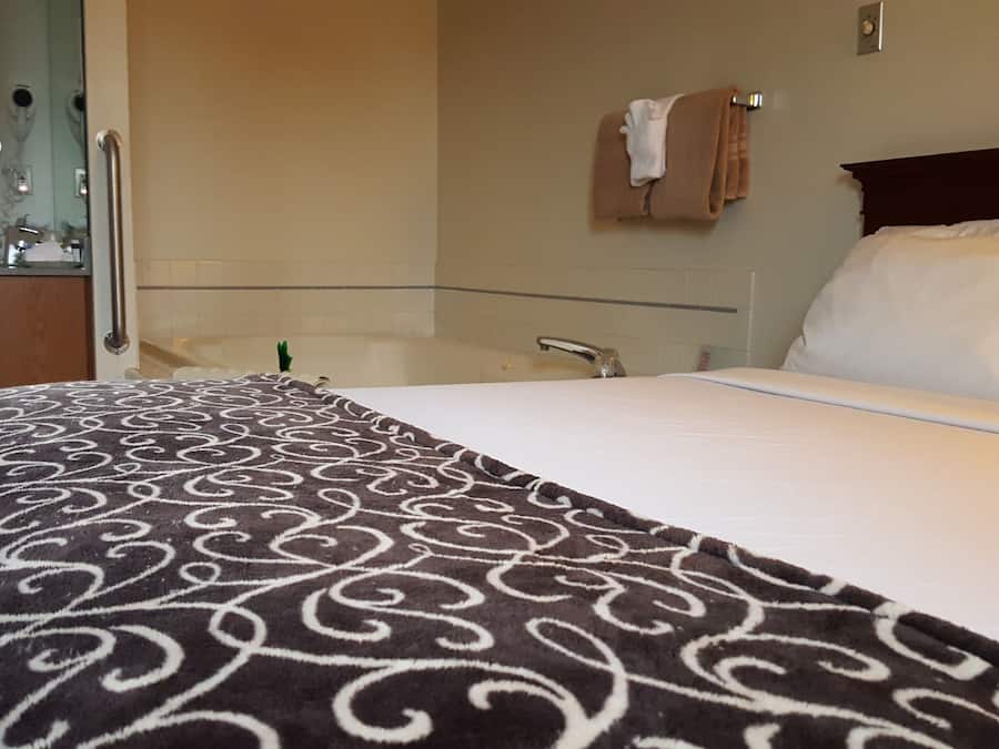 Televisor de ecrã plano de 32 polegadas com canais por cabo, televisor