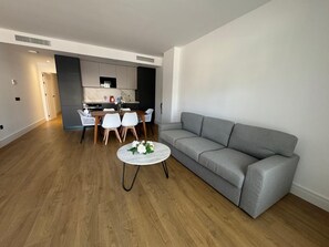 Apartamento Standard | Sala de estar | Televisor LCD 