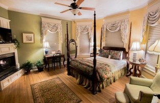 Suite, 1 cama queen-size | Com decoração personalizada, com mobília individualizada 