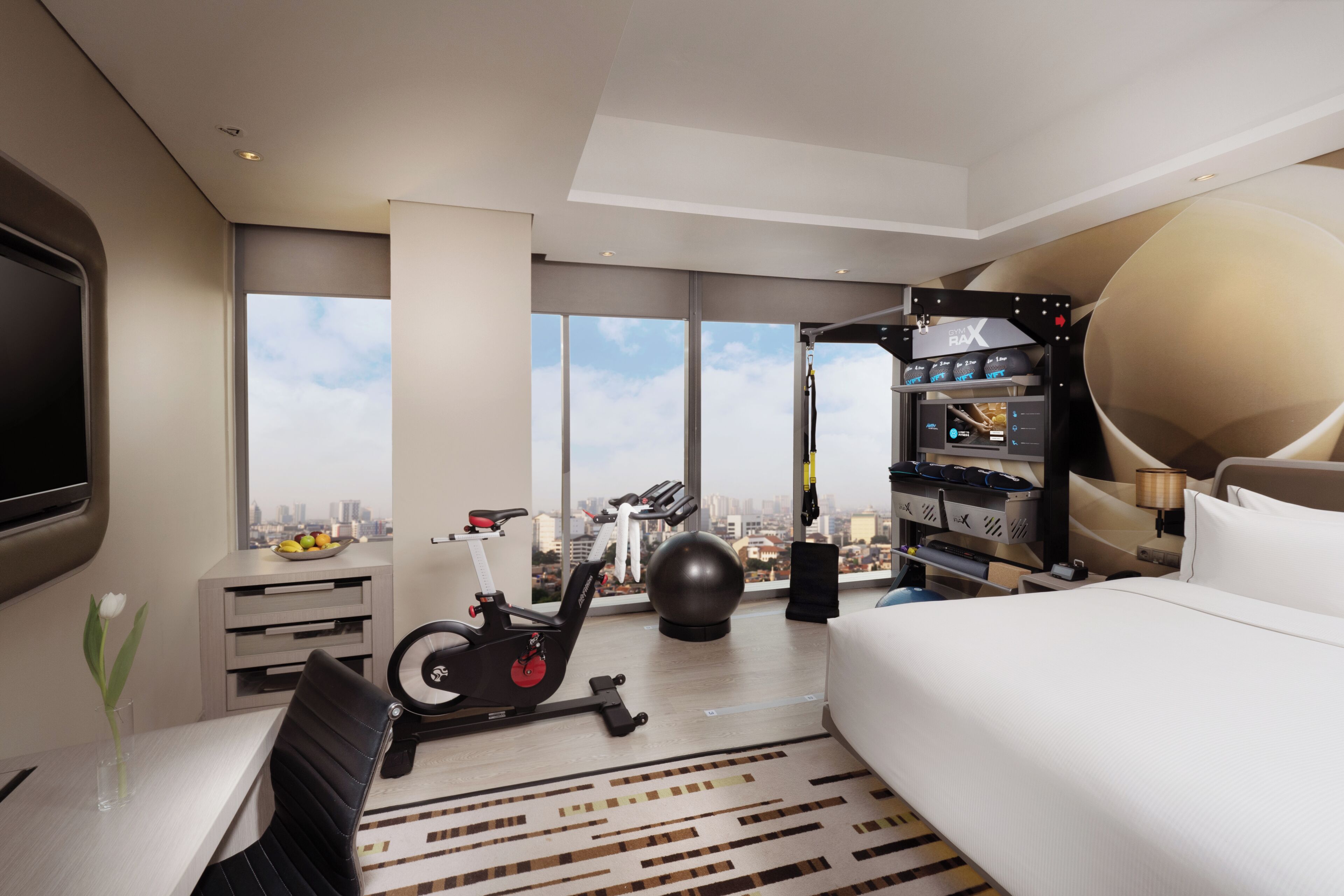 Quarto, 1 cama King (Fitness) | Roupas de cama premium, frigobar, cofres nos quartos, escrivaninha