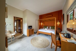 Villa Familiar | Minibar, cofre no quarto, secretária, cortinas/cortinados opacos 