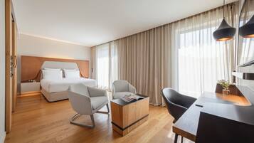 Quarto júnior | Frigobar, cofres nos quartos, escrivaninha, quartos à prova de som