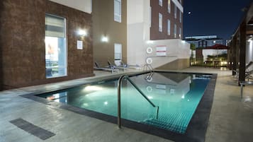 Piscina externa