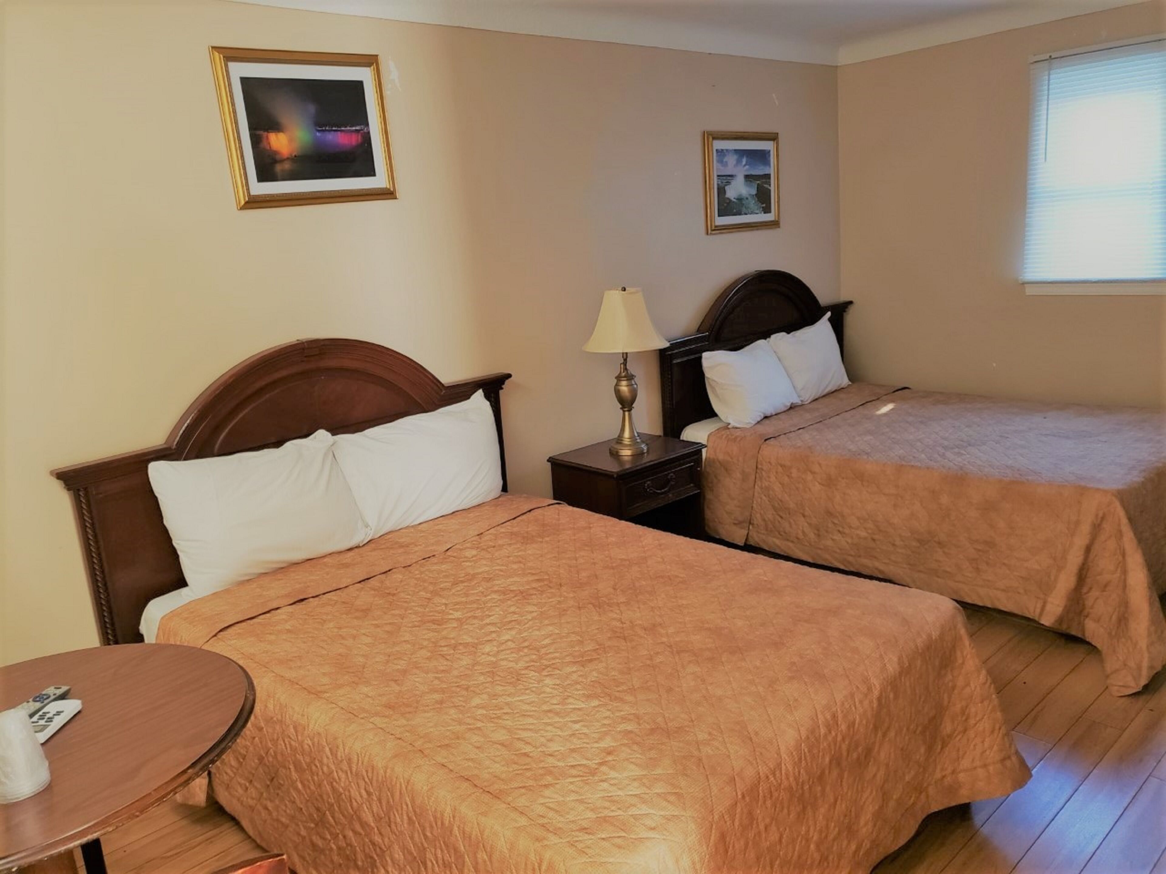 Falcon Inn in Niagara Falls: Reviews, Deals, and Hotel Rooms on Hotels.com