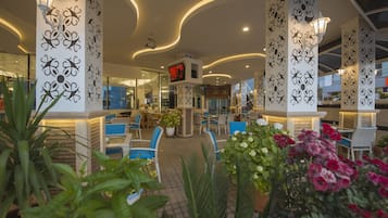 3 restaurantes, cozinha internacional