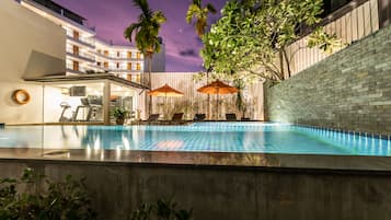 Piscina exterior