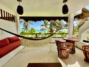Beachfront Rooftop - Beach View | Terraço/pátio