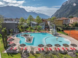 Estúdio família | Frigobar, cofres nos quartos, escrivaninha, Wi-Fi de cortesia