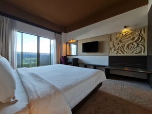 Quarto Deluxe, junto ao pátio | Cofre no quarto, secretária, ferro/tábua de engomar, Wi-fi grátis 