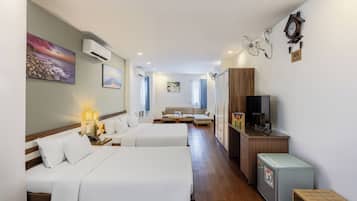 Quarto Executivo, Vista para a cidade | Minibar, cofre no quarto, ferro/tábua de engomar, Wi-fi grátis