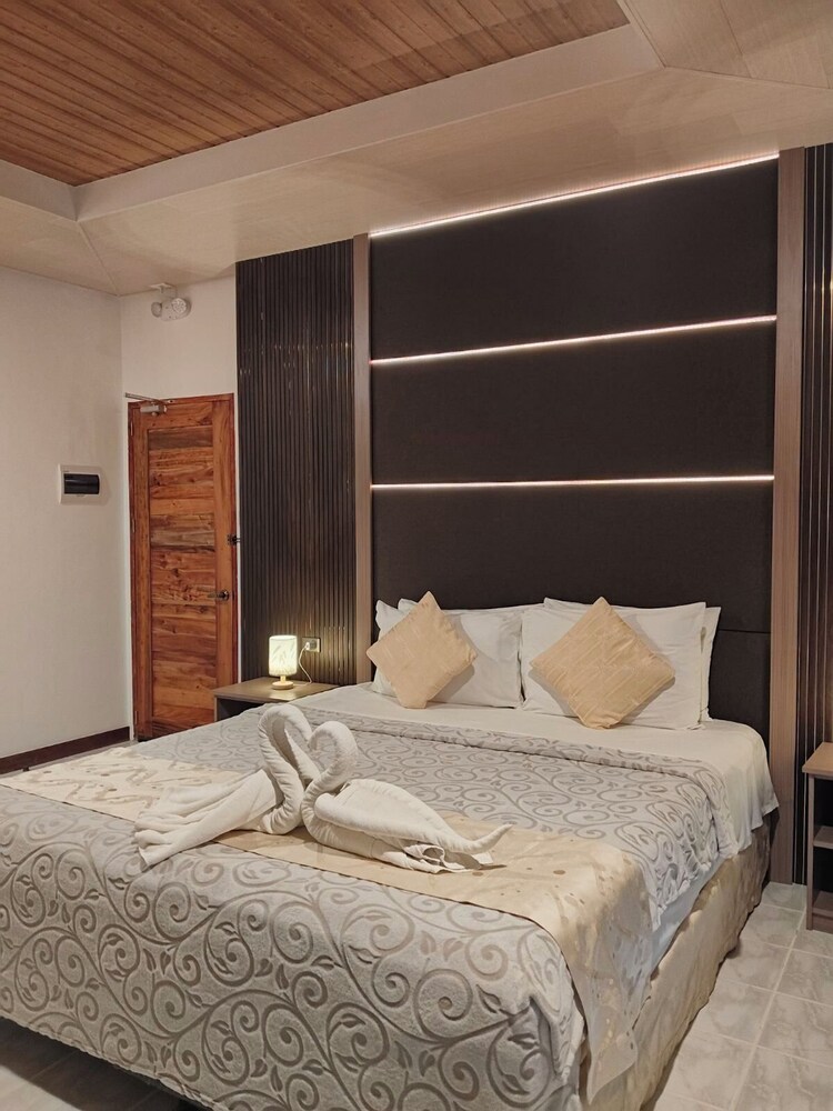 Linaw Beach Resort - Panglao