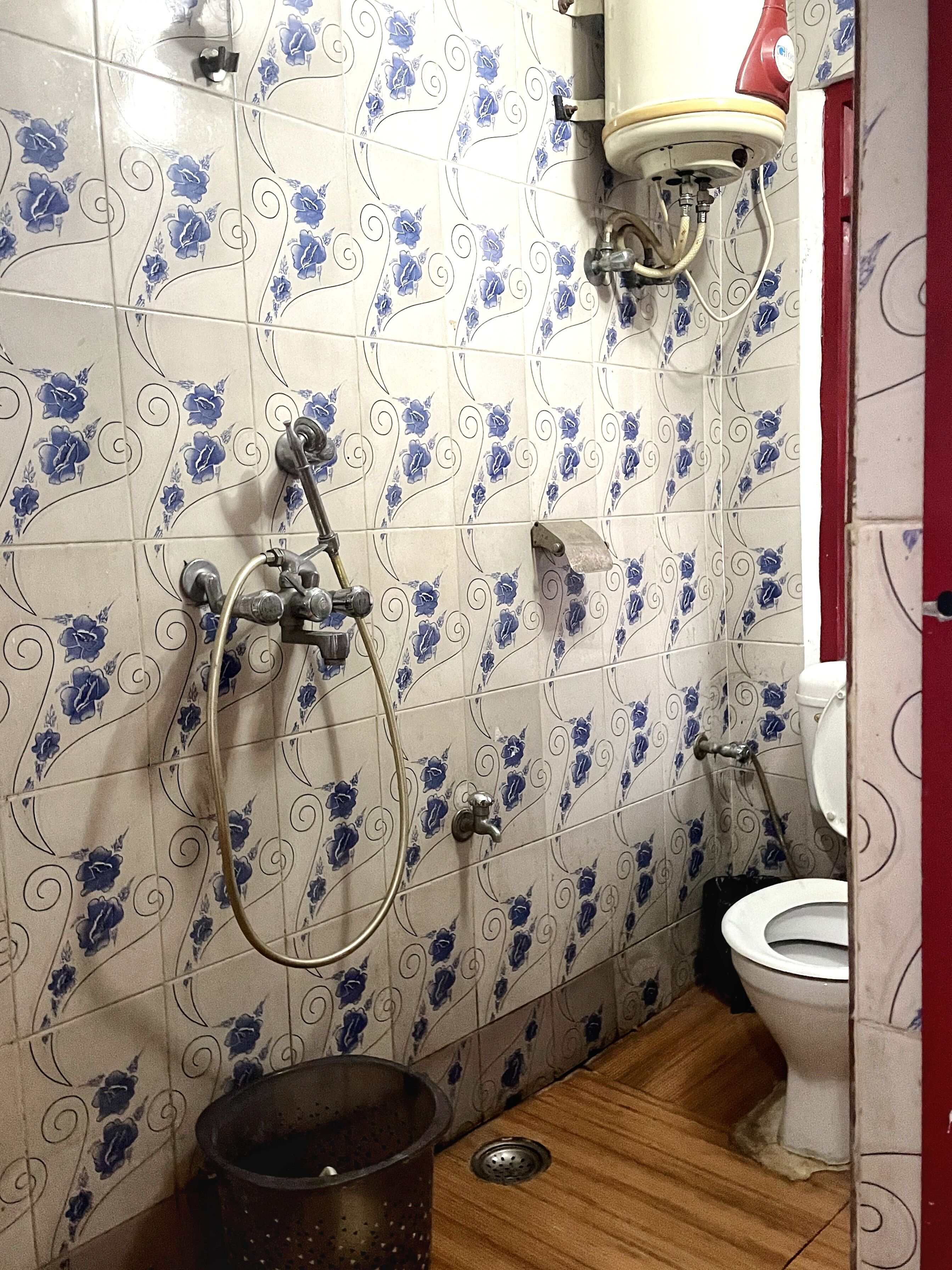Quarto Individual Standard, 1 cama individual, não fumadores | Casa de banho | Um polibã, um secador de cabelo (mediante pedido) 