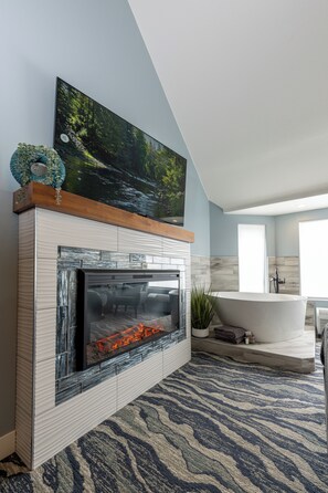 Quarto de Luxo, 1 cama queen-size, banheira, vista parcial para o oceano | Com decoração personalizada, com mobília individualizada, Wi-fi grátis 