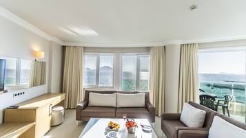 Suite, 1 quarto | Roupa de alta qualidade, minibar, cofre no quarto