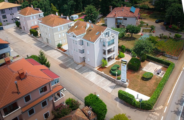 Apartments And Rooms Degra - Kroatië