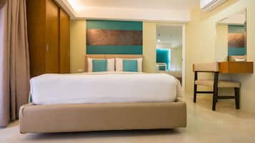1 quarto, edredões de penas, camas de colchão pillowtop, minibar