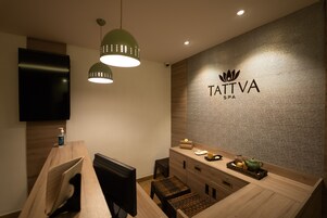 Salas para tratamentos a dois, sauna a vapor, tratamentos corporais