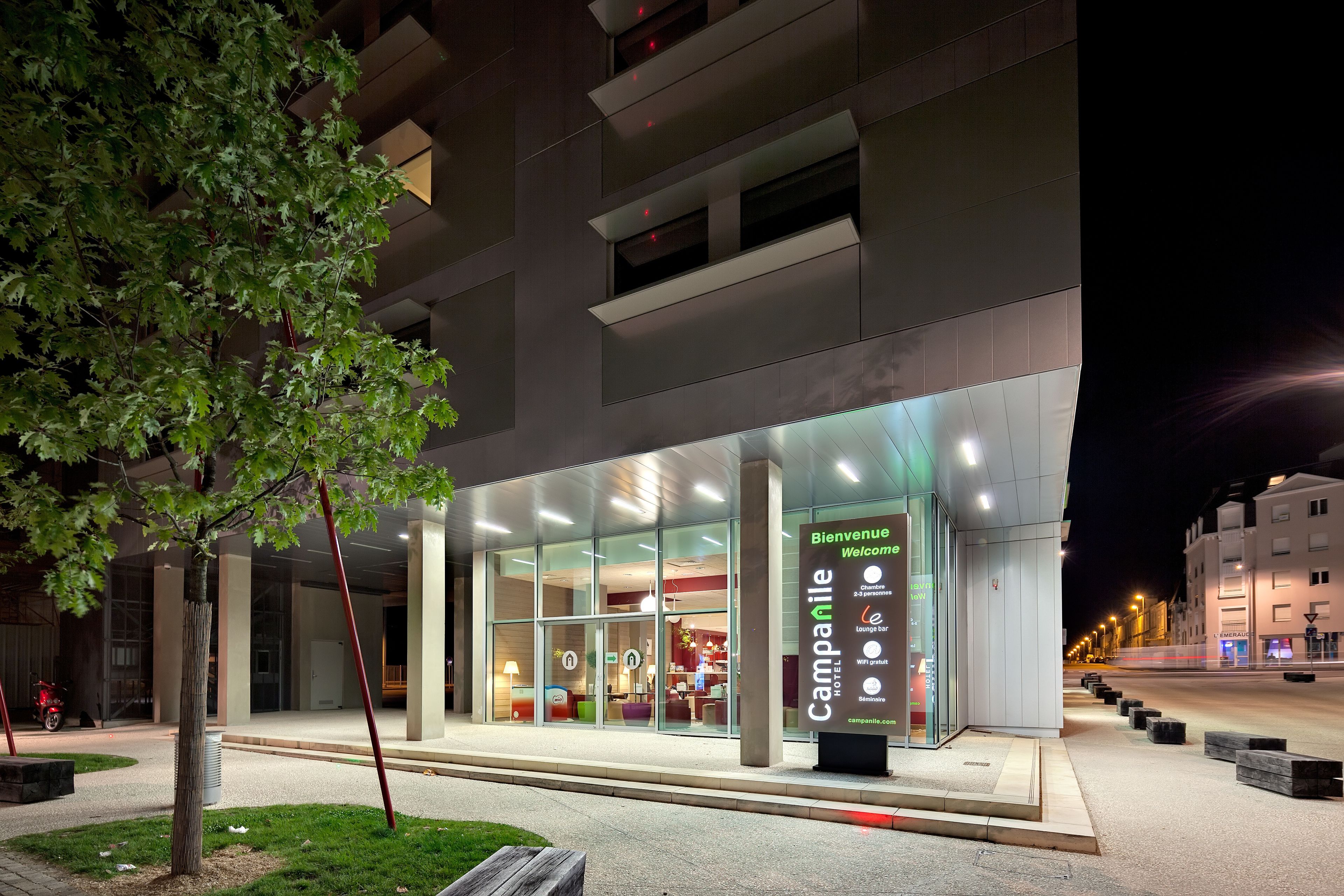 Fachada da propriedade