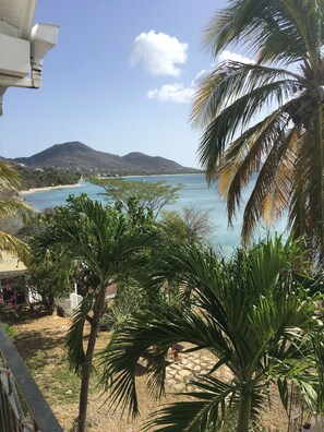 Suíte, sacada, vista para o oceano (Upstairs) | Sacada