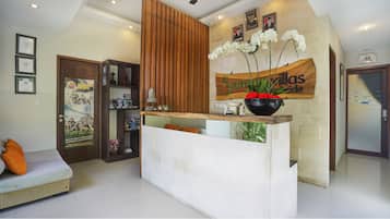 Entrada (vista interior)