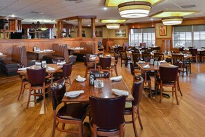 Best Western Kelly Inn Reviews, Deals & Photos 2023 - Expedia