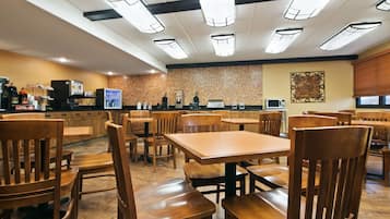 Café da manhã continental grátis todos os dias