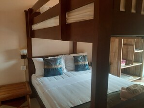 Quarto quádruplo família | Frigobar, cofres nos quartos, escrivaninha, quartos à prova de som