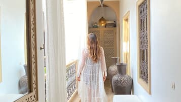 Corrimões nos corredores