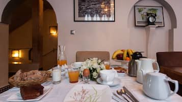 Pequeno-almoço continental diário incluído