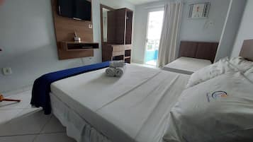 Quarto Standard | Minibar, cortinas/cortinados opacos, quartos insonorizados