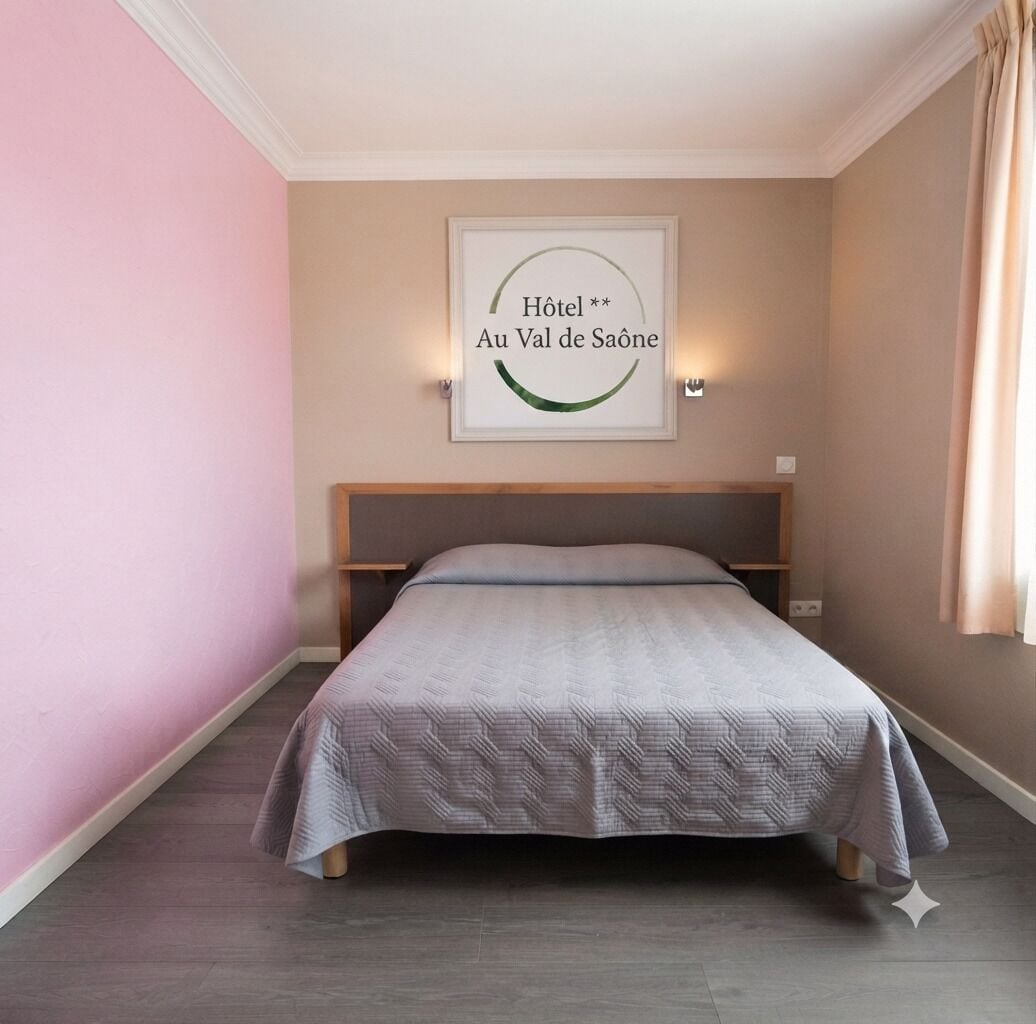 Quarto Duplo Superior | Roupa de alta qualidade, secretária 