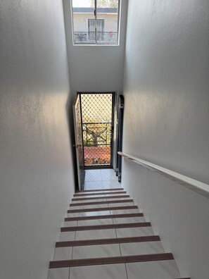 Apartamento Básico | Secretária, Wi-fi grátis, roupa de cama fornecida 