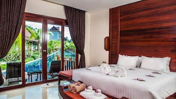 Villa, Pool Access | Cofres nos quartos, escrivaninha, Wi-Fi de cortesia, roupa de cama