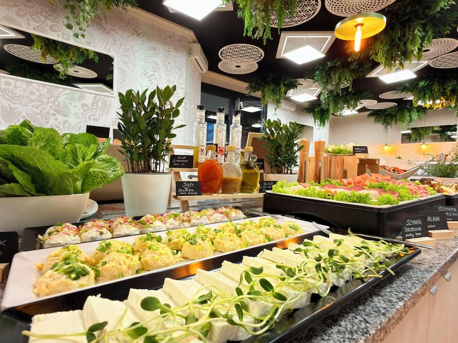 Pequeno-almoço tipo buffet diário (49 PLN por pessoa)