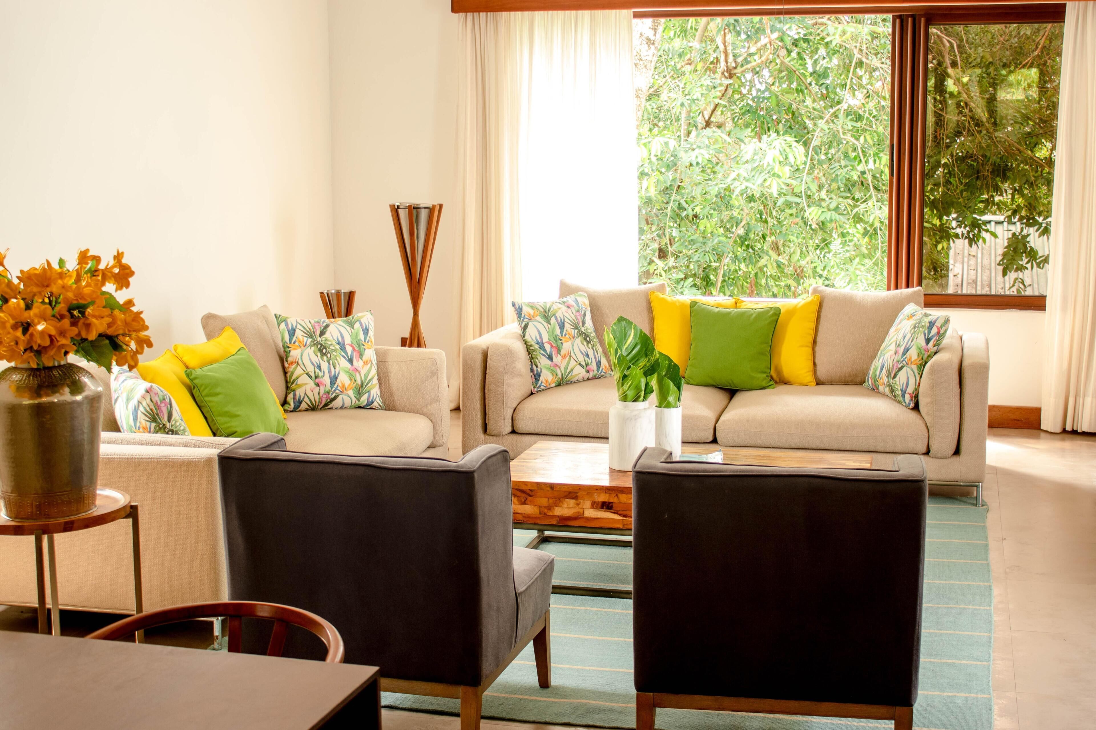 Villa Deluxe | Lençóis de algodão egípcio, roupa de alta qualidade, edredões de penas 