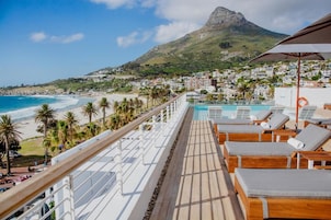 Na praia, praia de areia branca 