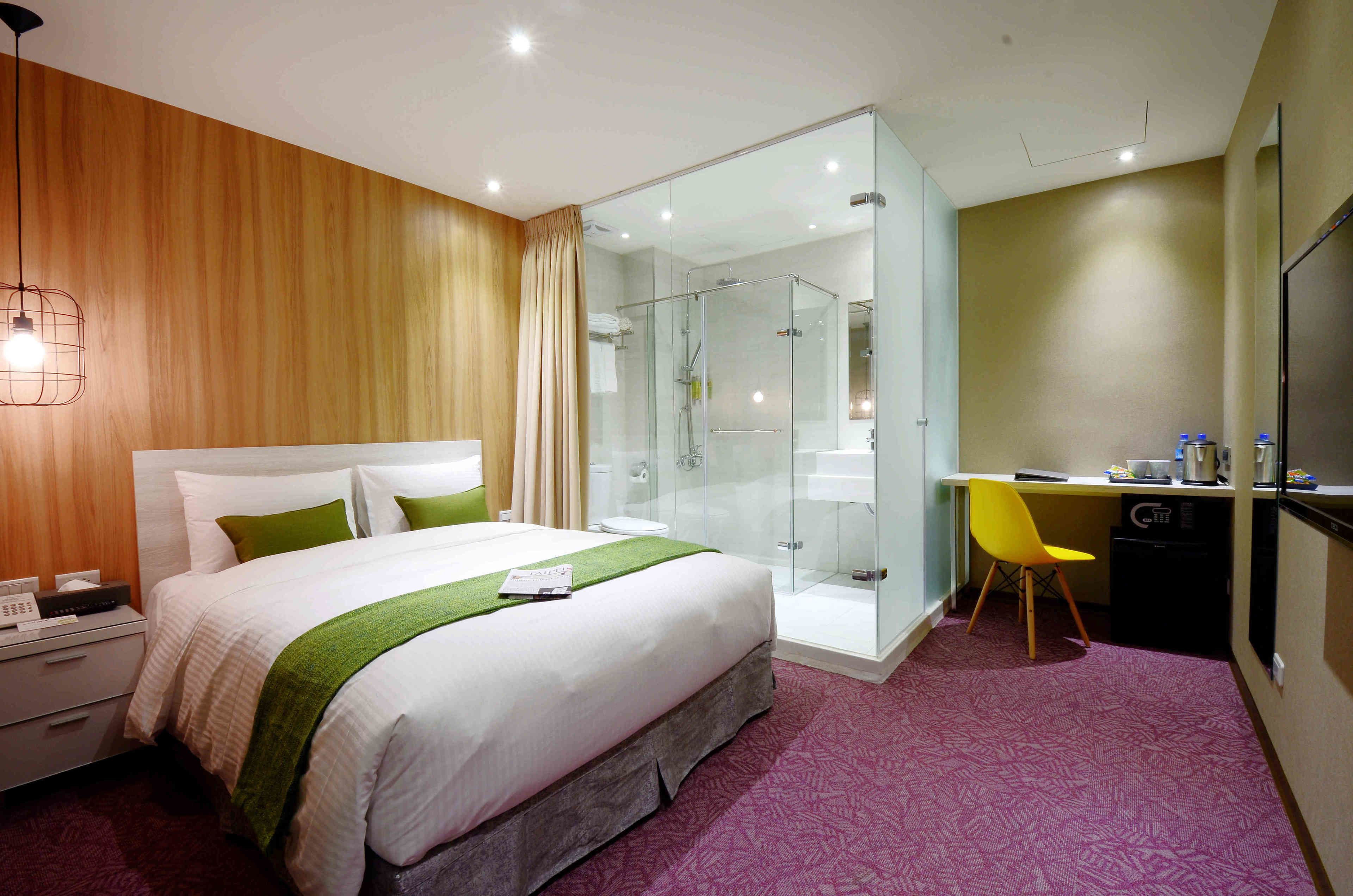 Quarto Standard, sem janelas | Lençóis italianos Frette, roupa de alta qualidade 