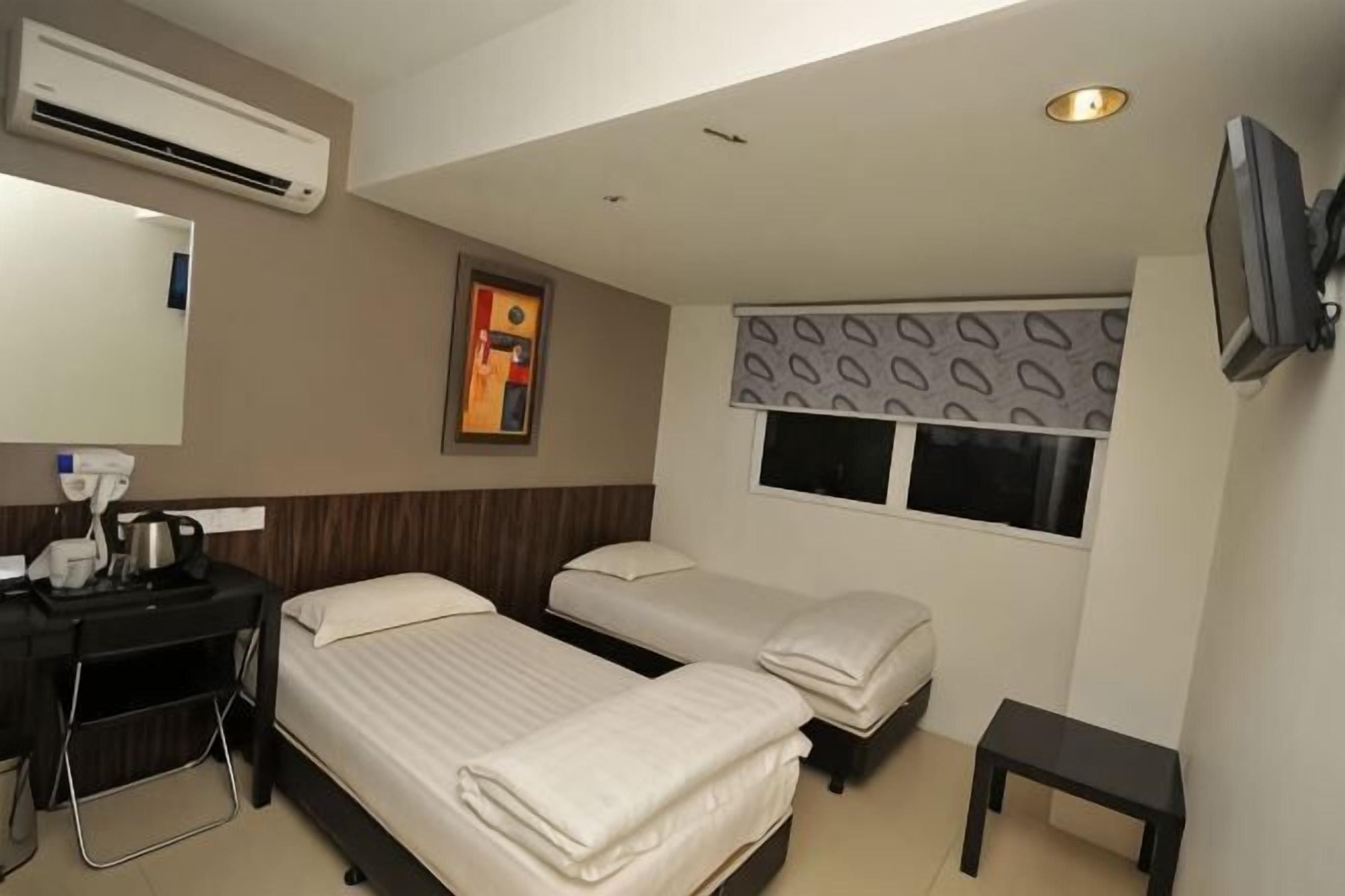 Escrivaninha, Wi-Fi de cortesia, roupa de cama