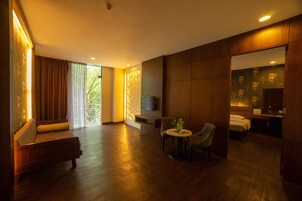 Suite Empresarial, vista para o jardim | Secretária, Wi-fi grátis, roupa de cama fornecida 