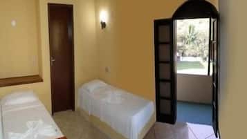 Quarto standard (Girassol) | Frigobar, camas extras/dobráveis (sobretaxa), Wi-Fi de cortesia