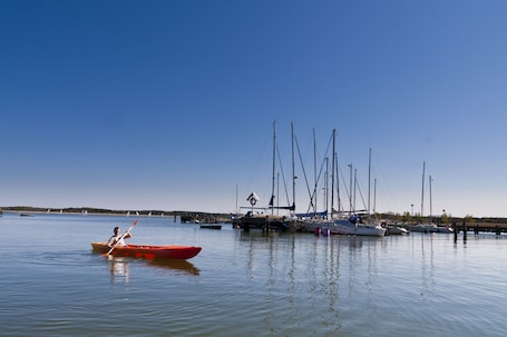 Caiaques. Hotel Galion
