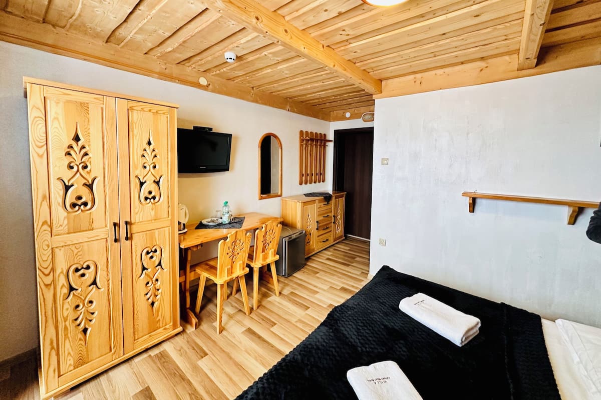 Quarto Duplo | Ferro/tábua de engomar, berços/camas para crianças, Wi-fi grátis