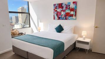 Penthouse Cidade | Secretária, cortinas/cortinados opacos, quartos insonorizados