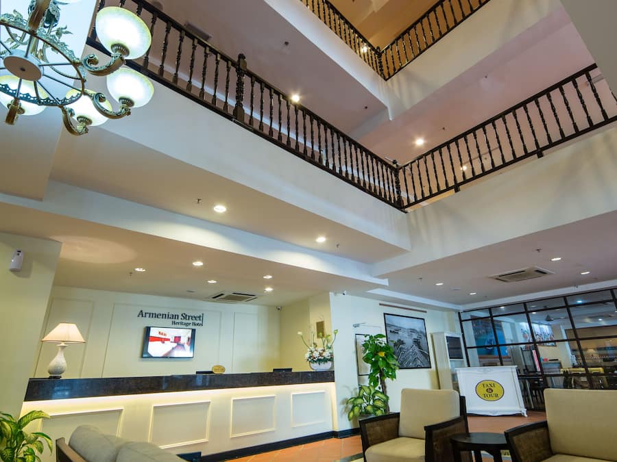 Área de estar no saguão