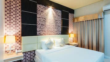 Suite VIP Room | Escrivaninha, cortinas blackout, camas extras/dobráveis (sobretaxa)