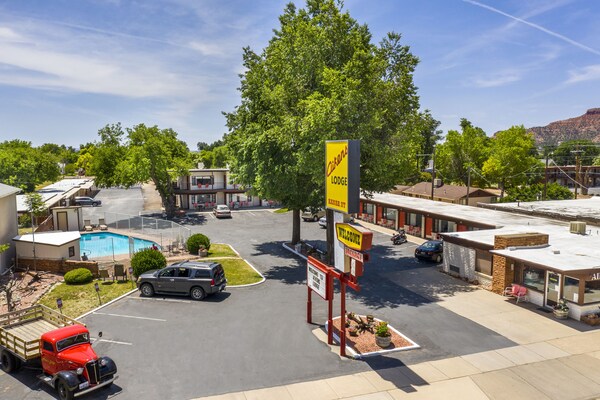 Aiken's Lodge - Kanab, UT