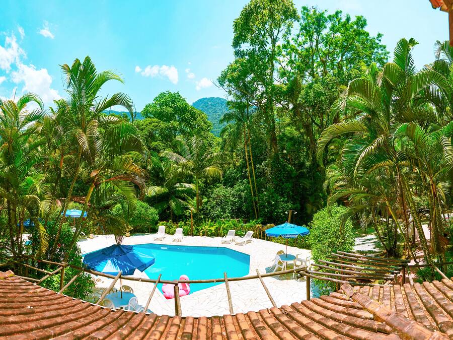 Smart TV, matraquilhos, ténis de mesa, livros