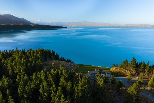 Mt Cook Lakeside Retreat - West Coast