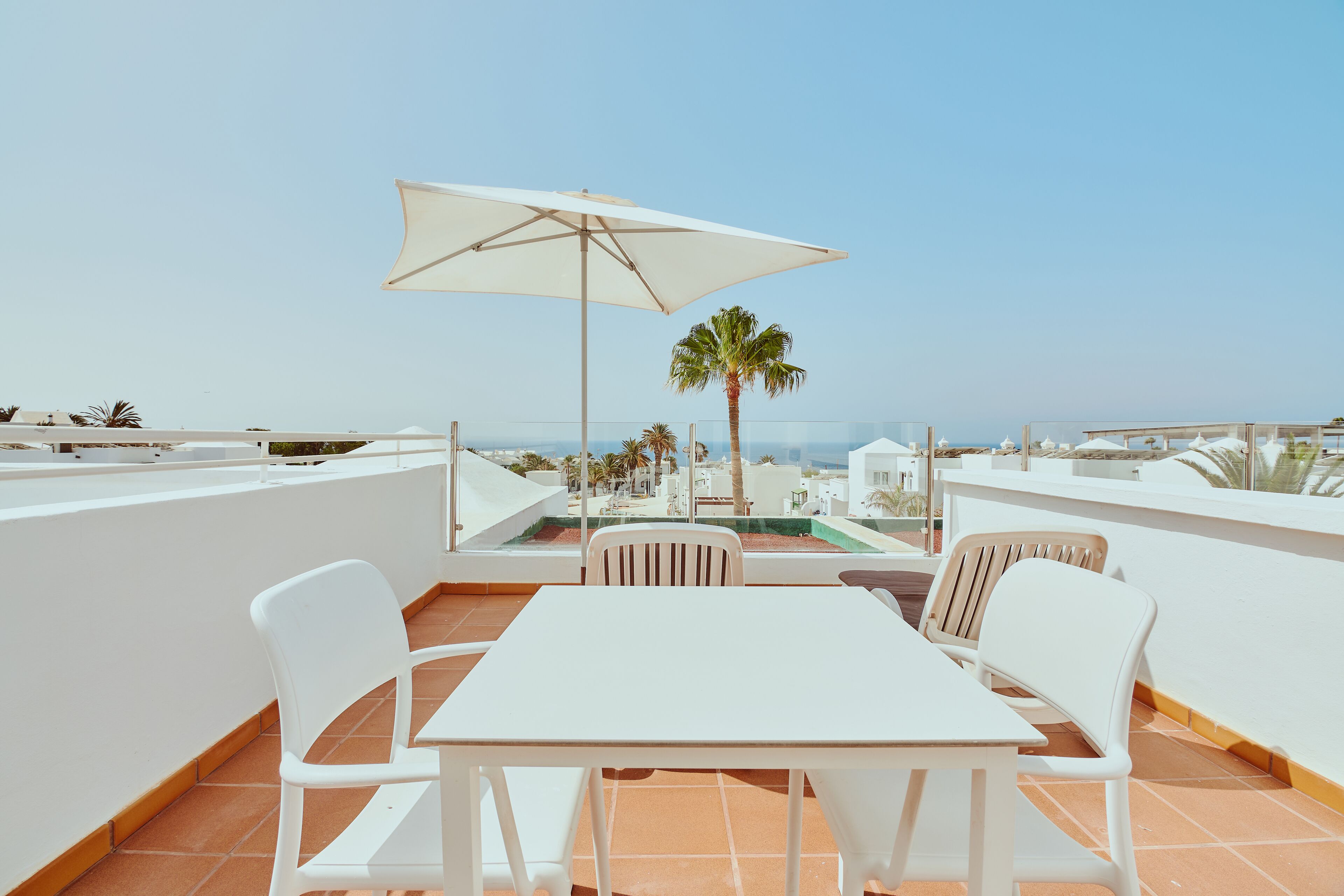 1 quarto, cofre no quarto, berços/camas para crianças grátis 