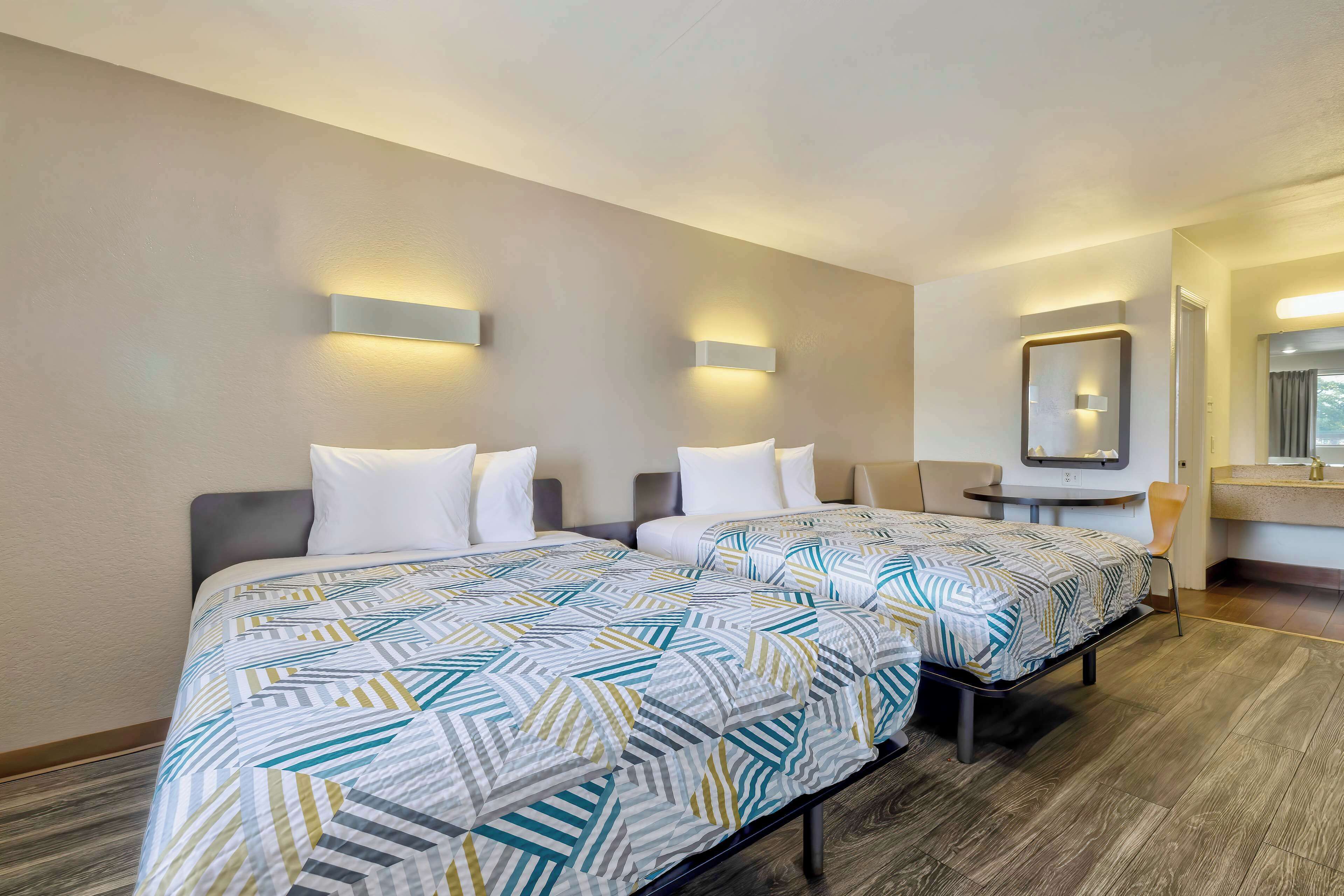 Wi-Fi de cortesia, roupa de cama